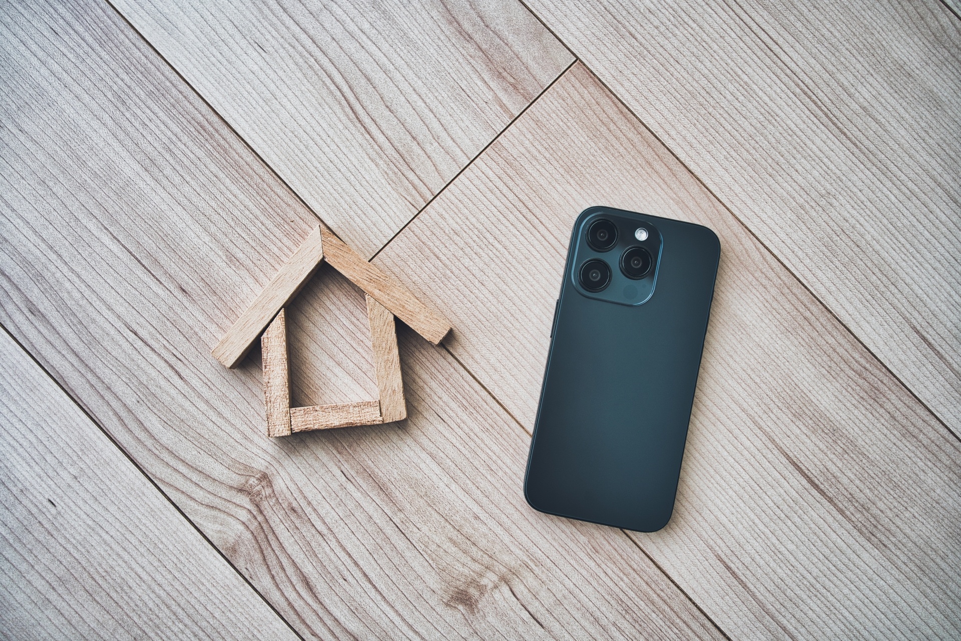 「つながらない権利」の重要性と実現方法：cyzenの導入で効率化と柔軟性を実現